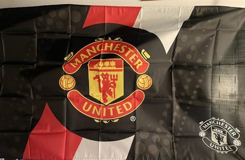 Manchester United Sort/rød/hvid stribet MUFC flag - Manchester United ...